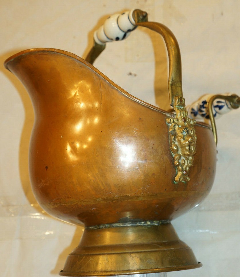 COPPER DUTCH HELMET COAL ASH SCUTLLE BUCKET DELFT BLUE HANDLE BRASS ...