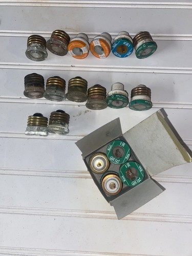 18 Screw In Plug Electrical Glass Fuses Mixed Amp Mixed Bundle | eBay