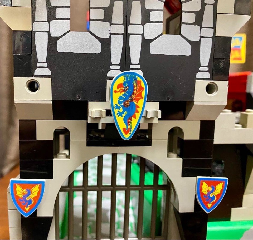 LEGO 6086 Black Knight's Castle Black Knights 1992 Vintage Without Box ...