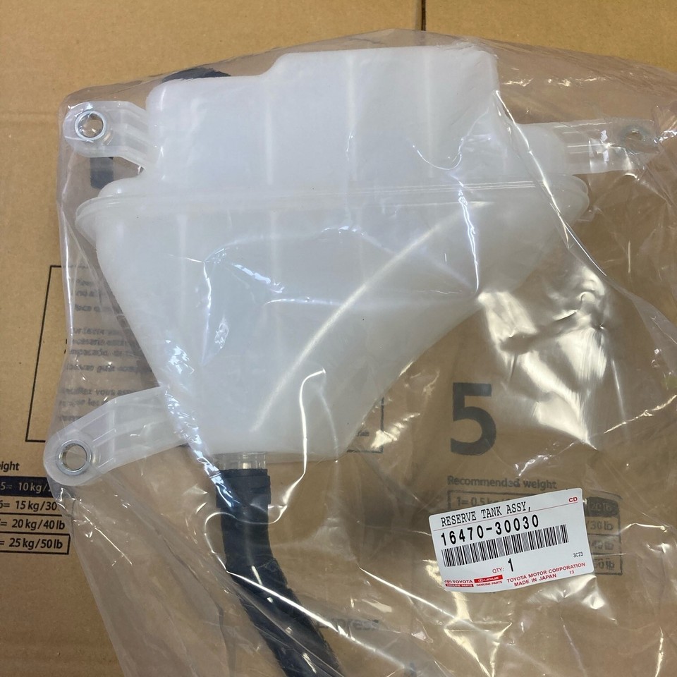 【NEW】Toyota Genuine Tank Assy, Radiator Reserve 16470-30030 Direct From ...