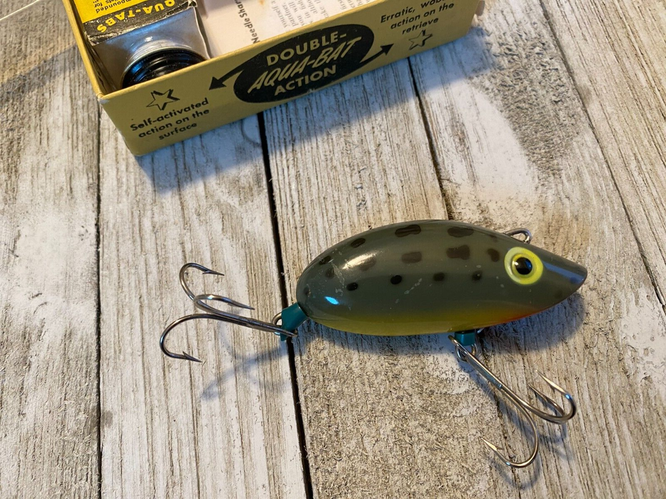 Vintage Burroughs AQUA BAT Fishing Lure Minnow Bait Crank Tackle Rare ...