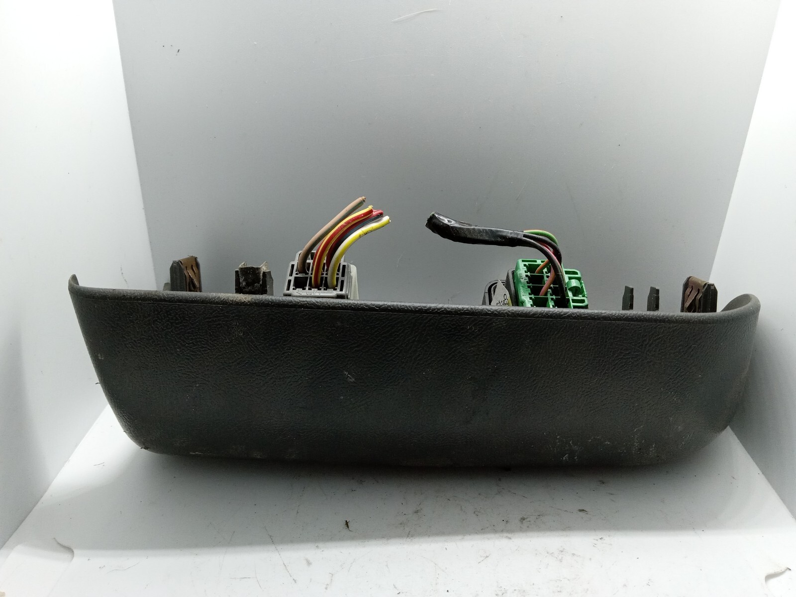 2002-2005 Ford Explorer Sport Front Right Passenger Window Lock Switch ...