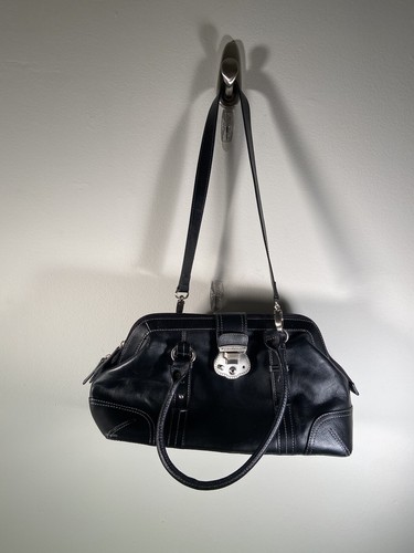 Etienne Aiguer PurseGenuine Leather shoulder handbag black with gold ...