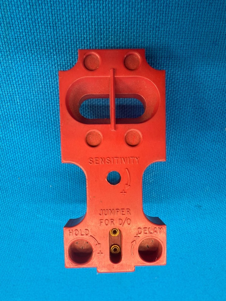 Banner Engineering LR41887 Multi-Beam Sensor Power Block with Logic ...