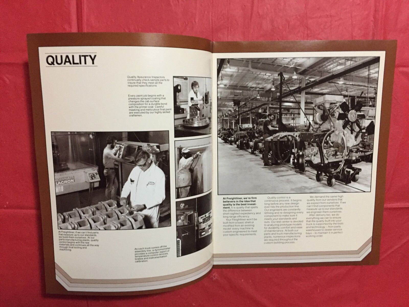 1981 FREIGHTLINER "THE EFFICIENT MACHINE" Truck Dealer Sales Brochure ...