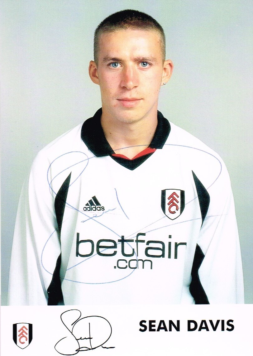 SEAN DAVIS FULHAM FC SIGNED CARD SIZE : 4 X 6 INCH. (REDUCED PRICE) | eBay