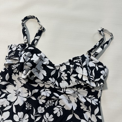 Island Escape black/white floral print ruffled tankini top Women's size ...