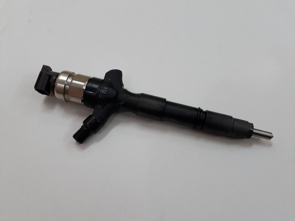 1X DENSO HILUX 23670-30110 23670-0L020, 23670-0L050, 23670-09070, 23670 ...