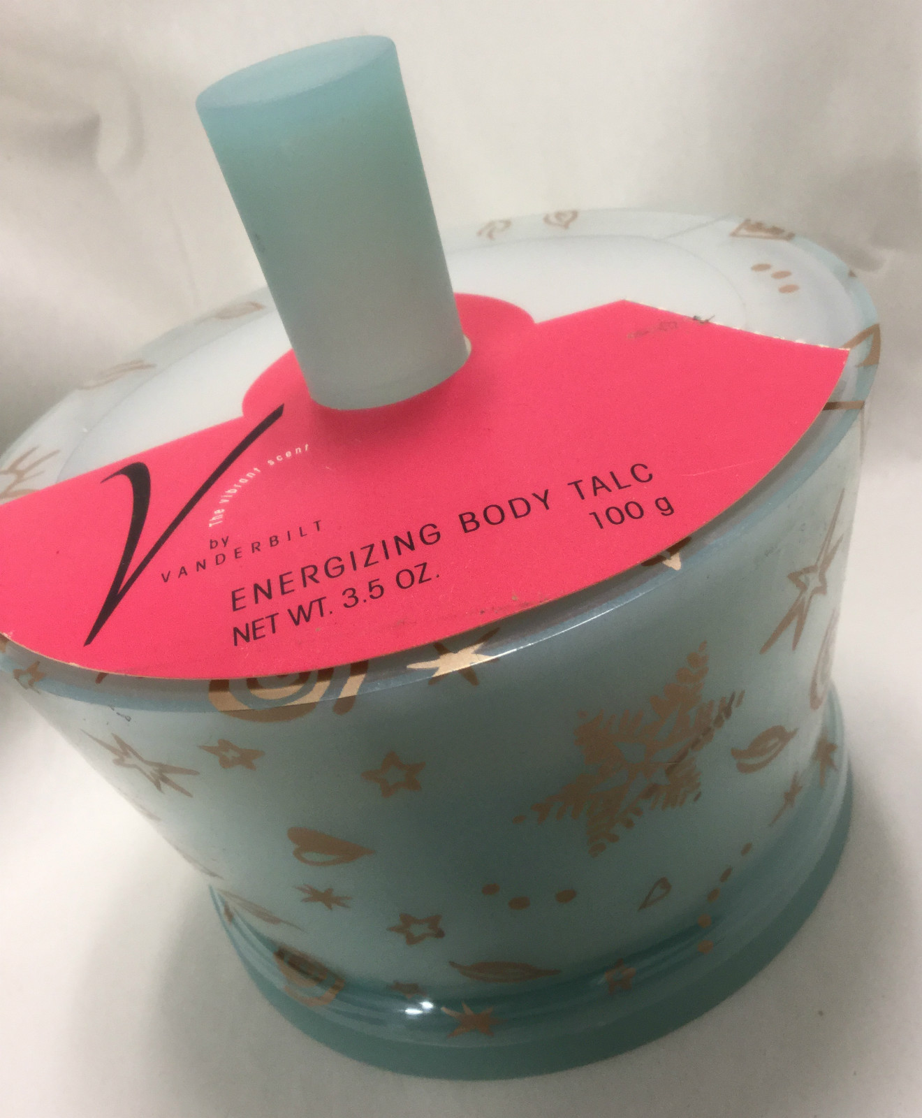 V BY VANDERBILT SCENT ENERGIZING BODY TALC FULL SIZE 3.5 OZ NEW ...