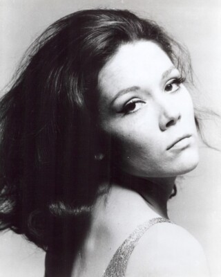 Diana Rigg as Tracy On Her Majesty's Secret Service 24x36 Poster | eBay