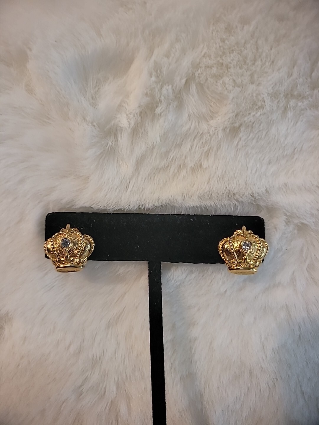 Vintage Avon Regal Crown Womens Stud Earrings Gold To… - Gem