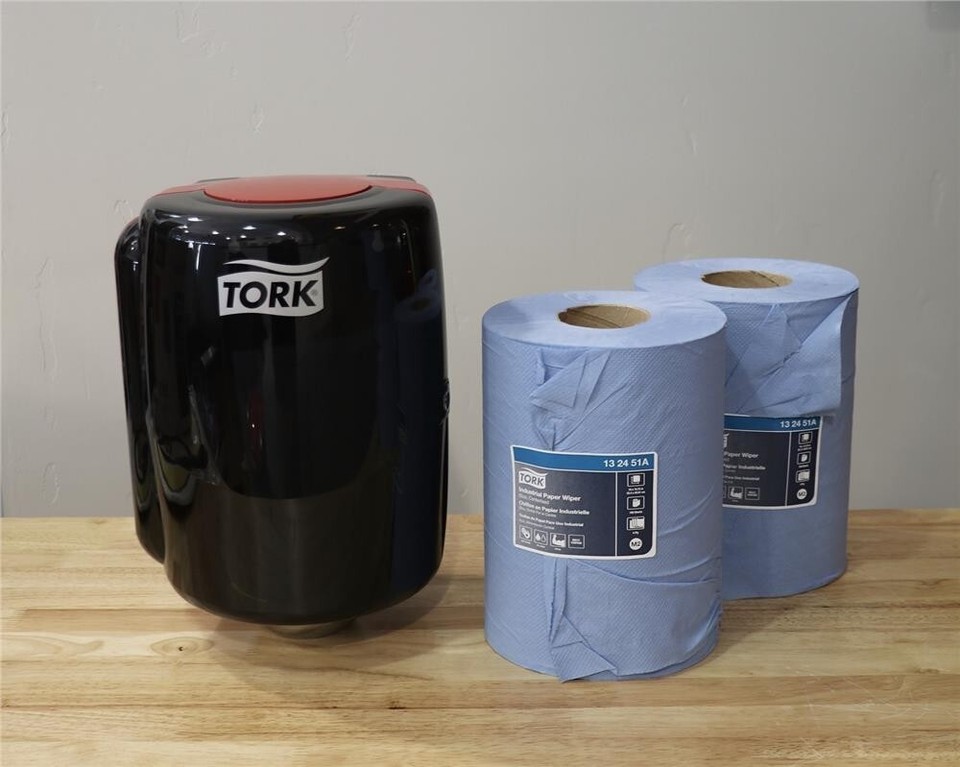 Tork Centerfeed Dispenser with (2) Rolls of Tork Paper Towels 13 24 51A ...