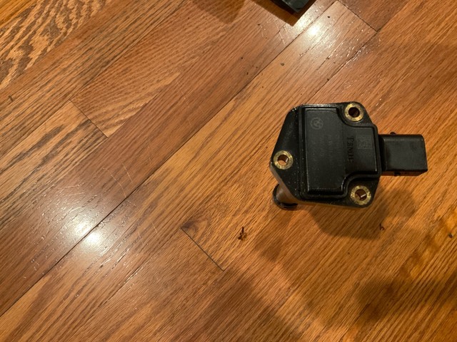 2011-2013 BMW X5 3.0 L N55 Engine Oil Pressure Level Sensor Sump Pan ...