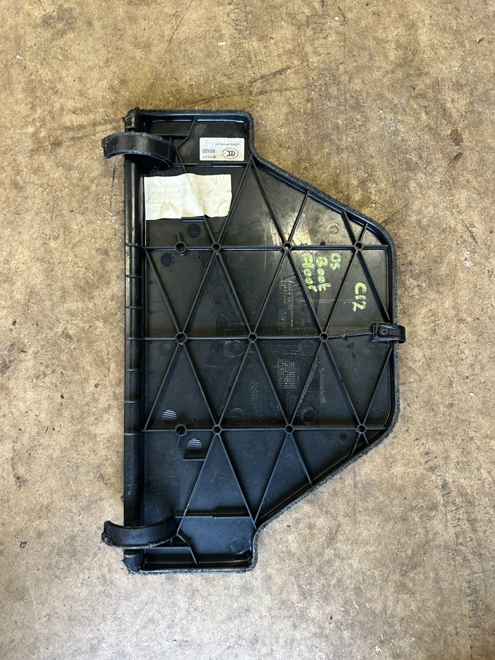 Range Rover L322 4.4 TDV8 2012 Boot Floor Carpeted Driver Right 5147 ...
