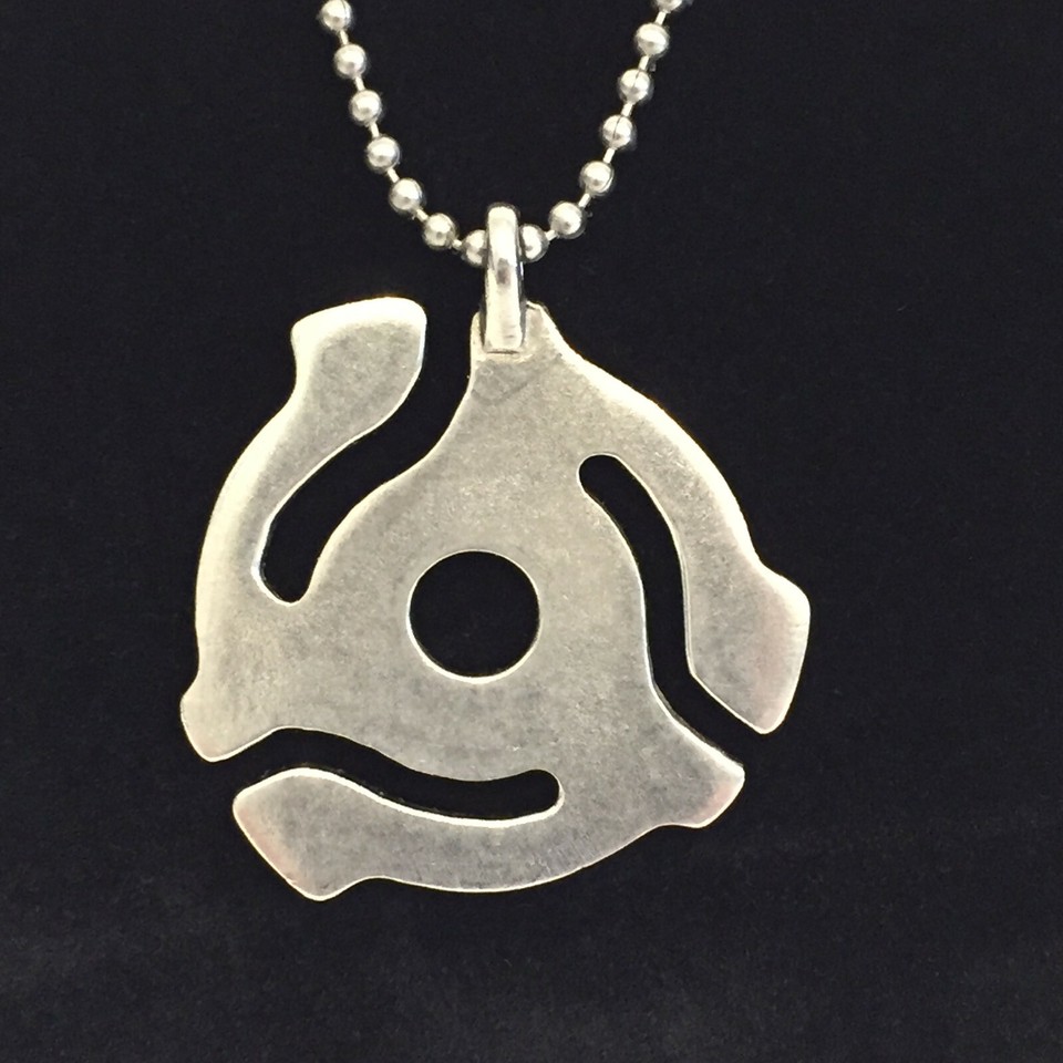 45 RPM RECORD ADAPTER PENDANT IN SILVER PEWTER METAL w 30" BALL CHAIN ...