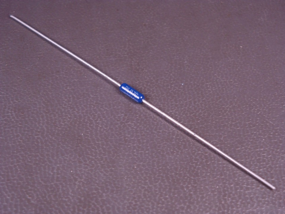 Lot of 2 RLR07C4701GR Vishay Metal Film Resistor 4.7k 4700 Ohm 250mW 1 ...