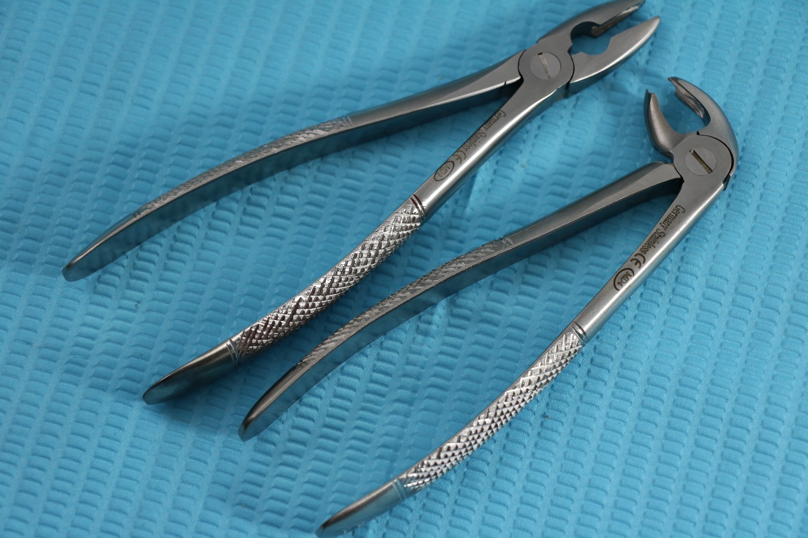 SET OF 2 GERMAN GRADE DENTAL SURGERY TOOTH EXTRACTING EXTRACTION ...