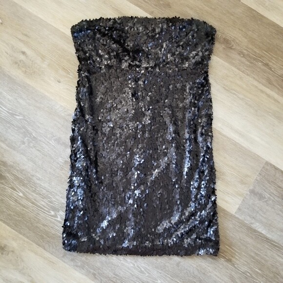 Urban Outfitters Sparkle Fade Black Sequin Strapless … - Gem