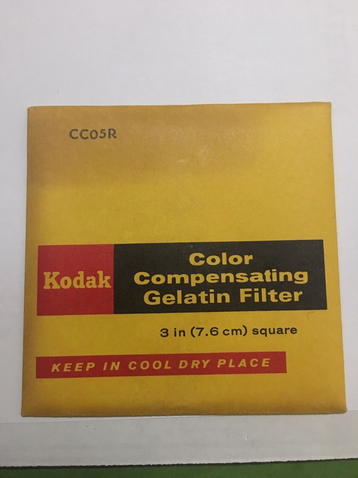 Kodak CC05R Color Compensating Filter, 75mm x 75mm, Gelatin Wratten ...