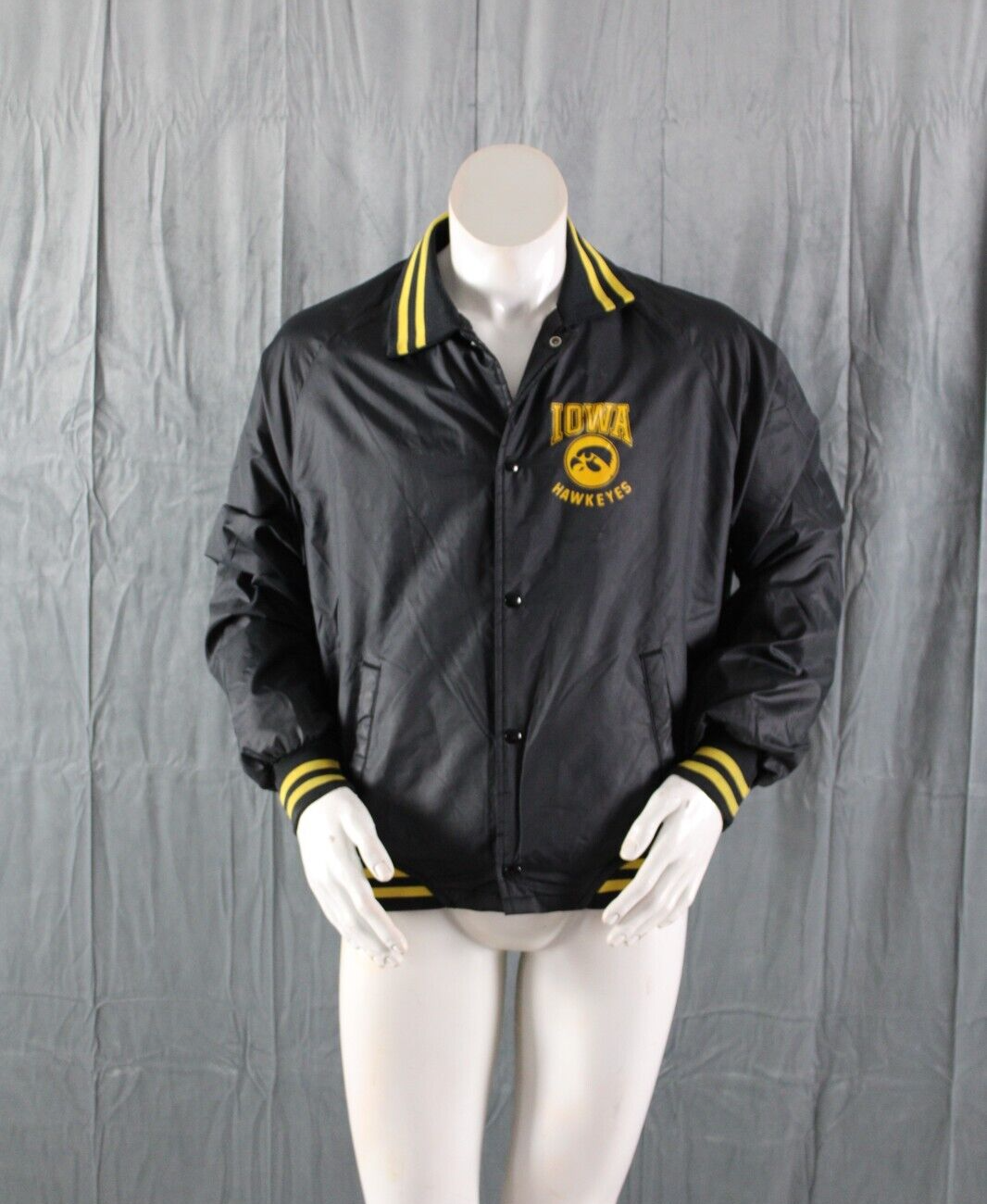 Iowa Hawkeyes Jacket (VTG) - Screened Windbreaker by Chalkline - Men's ...