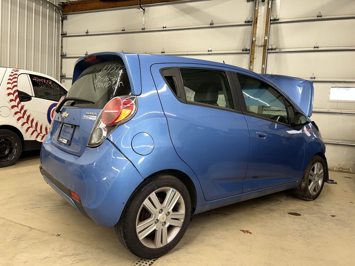 Chevrolet Spark 2013 Wallpapers