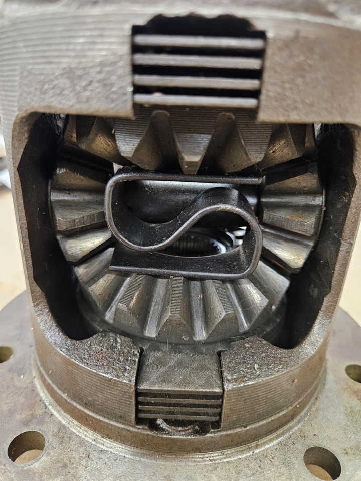 10 BOLT 8.5 G80 POSI UNIT 410409 Cutlass Monte Carlo GN 442 Camaro 2 ...