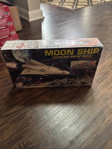 MOON SHIP MODEL KIT Brand new sealed 1:96 SCALE ATLANTIS H1825 ...