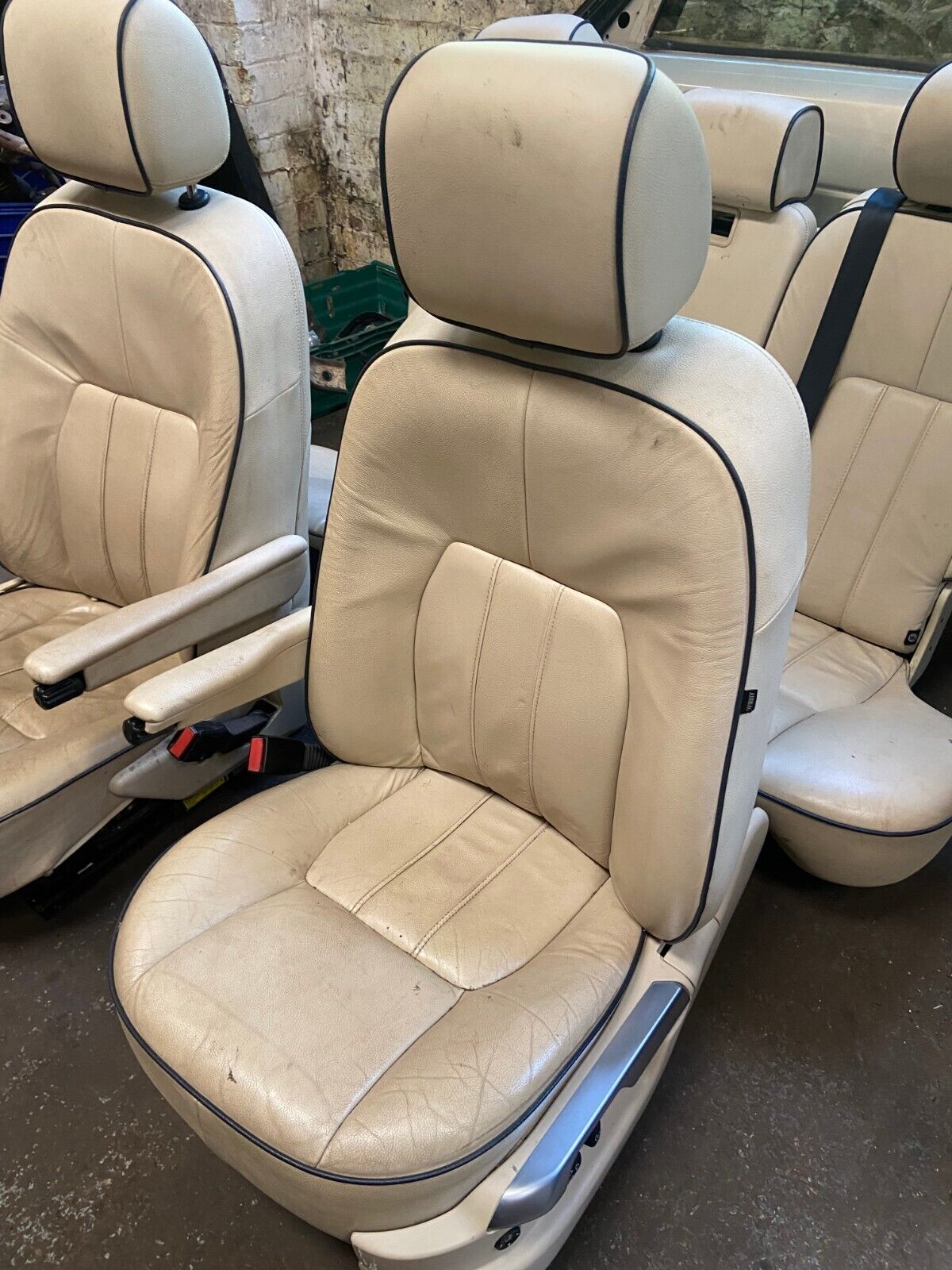 Range Rover L322 3.6 TDV8 06-09 Set of seats front and rear | eBay UK
