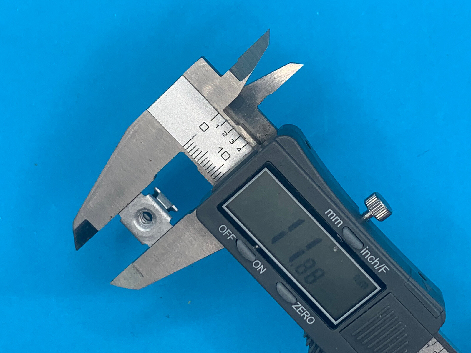 (Pack of 5) Radiator Grille Panel Push Nut for Dodge Jeep Chrysler ...