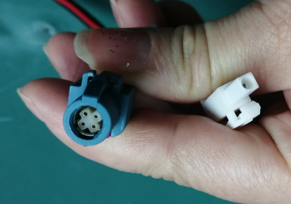 LVDS signal switch box BENZ NTG4.0 car factory 10pin lvds to androrid ...