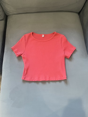 uniqlo women ribbed cropped top Slim Fit Red T-shirt Size Medium RUNS ...