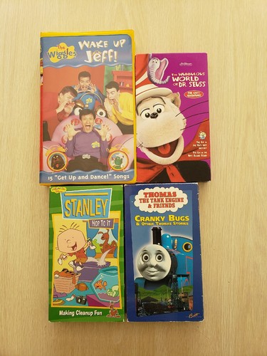 Children's VHS The Wiggles Wake Up Jeff, Dr Seuss, Stanley, Thomas The ...