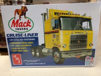 AMT 1062 Mack Trucks Cruise-Liner model kit | eBay