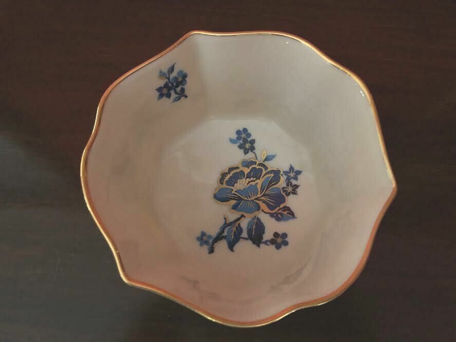 Lenox Pagoda Bowl with gold accented blue floral designs | eBay