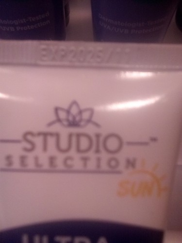 Studio Selection Spf 50 Ultra Sunscreen Lotion Tube 3Fl oz Exp. 11/2025 ...