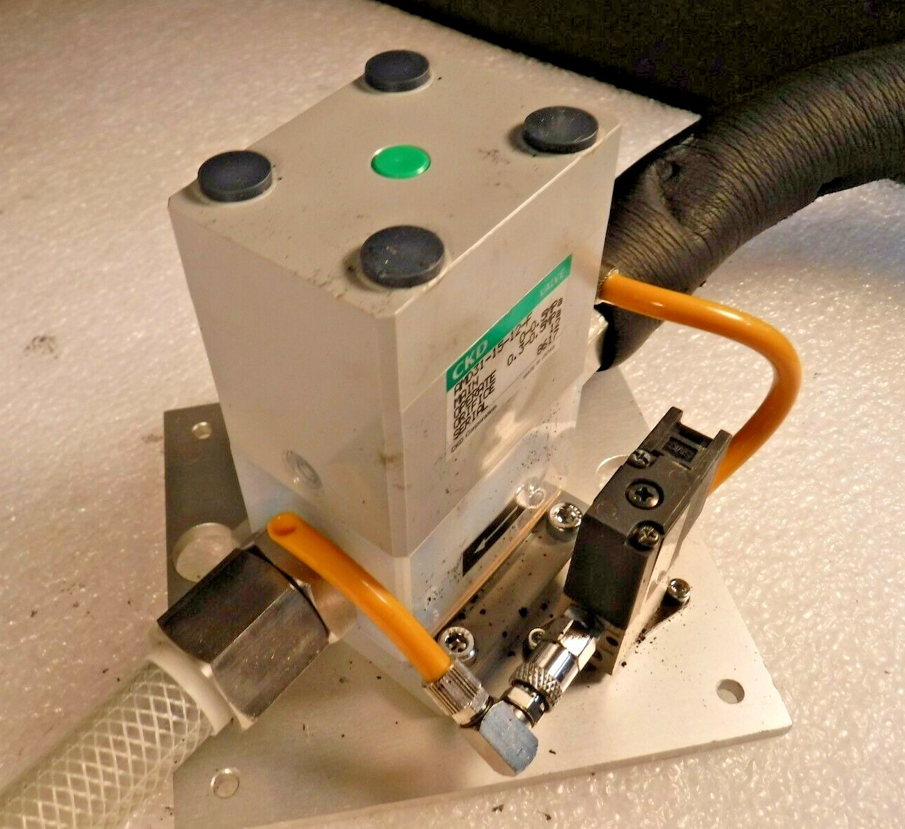 CKD AMD31-15-12-F Air Operated Valve w/ SMC Solenoid Assembly | eBay