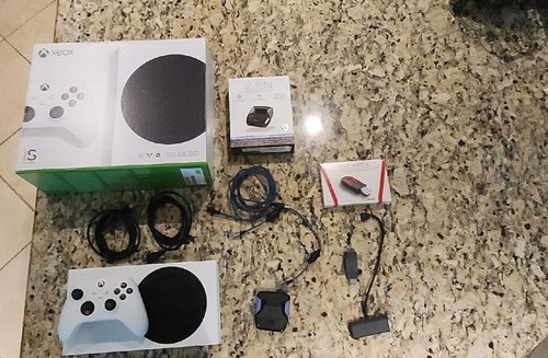 Xbox Series S 512GB Gaming Console with 1 controller, Cronus Zen, and ...