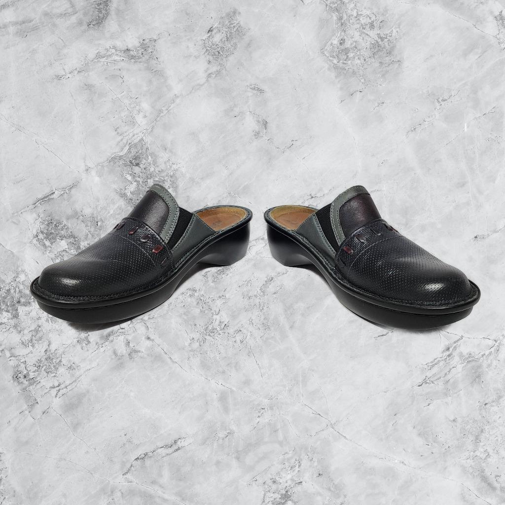 NAOT® Women's Black Leather Slip-On Mules Clogs Size ~ EU 38 ~ US 7 ...