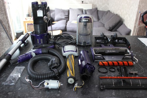 (88) Shark AZ910UK 40 Vacuum Cleaner Spares: Hose, Wand, Bin, Brush ...