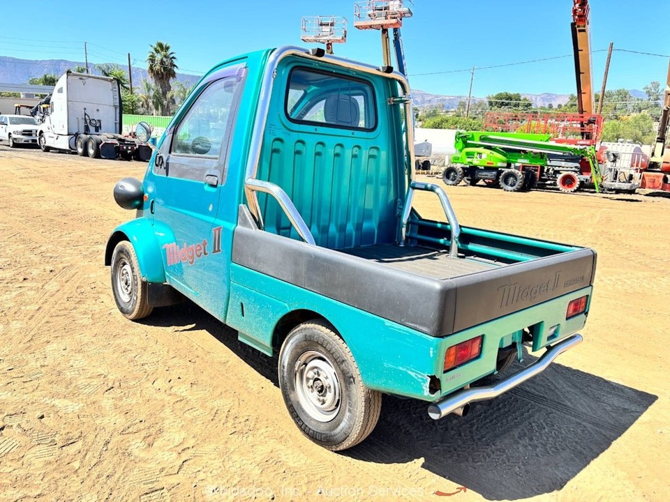 Daihatsu Midget II Vehicle Ultra-Compact Pickup Utility Truck Flatbed ...