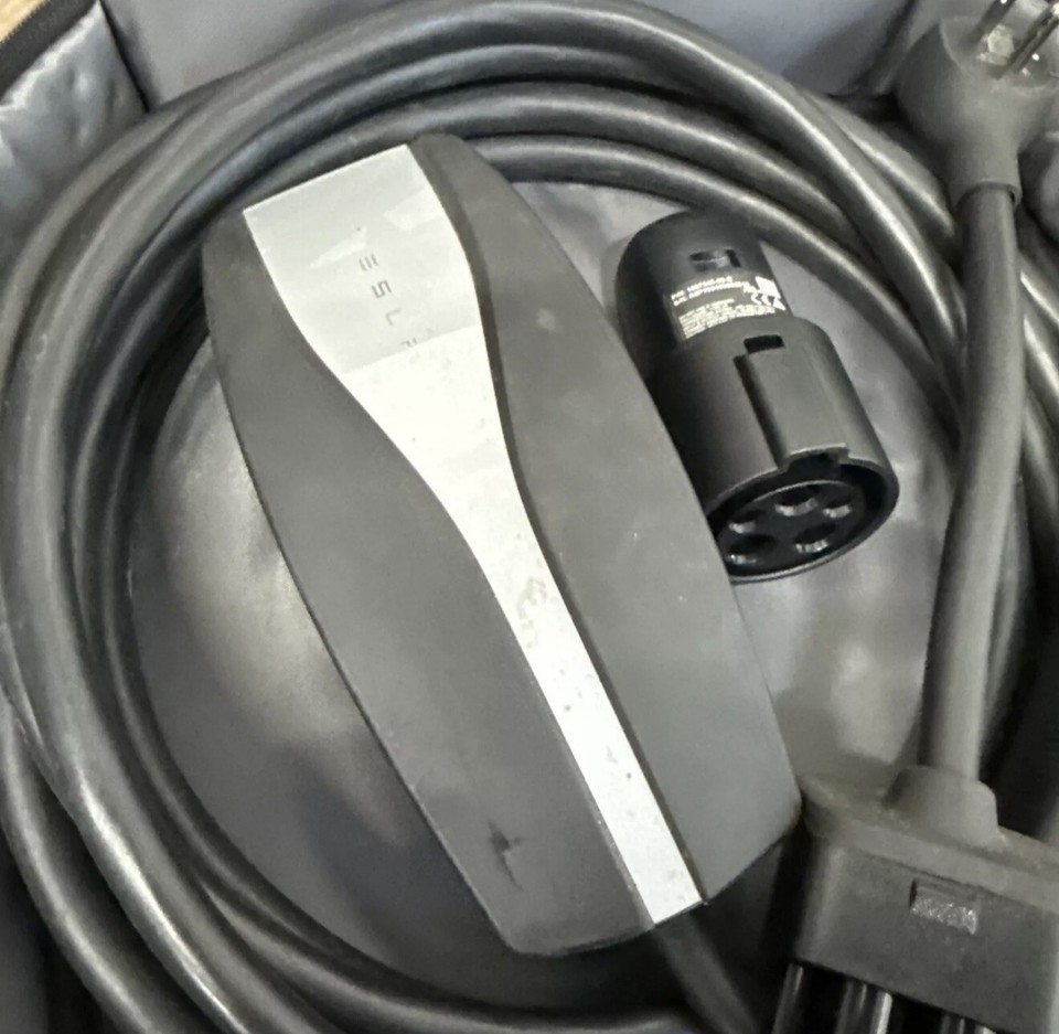 TESLA Mobile Connector Charger UMC Model S3XY Gen 2 with 110V adapter ...