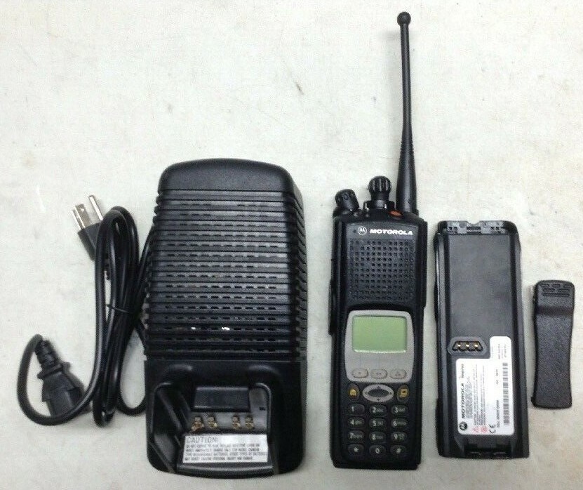 MOTOROLA XTS5000 III UHF R2 450-520mhz P25 DIGITAL RADIO H18SDH9PW7AN ...