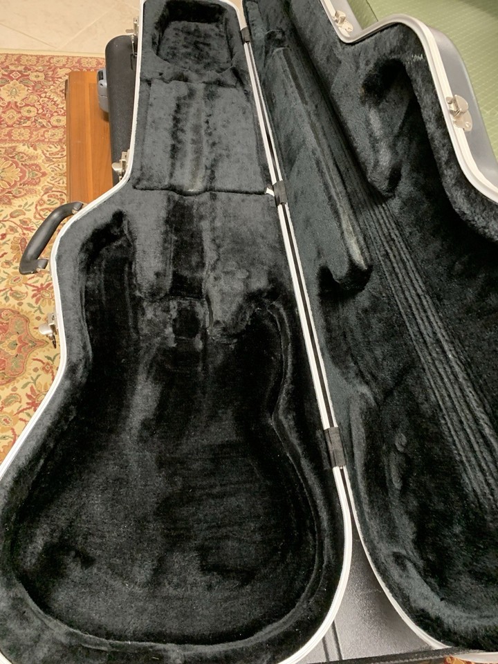 Fender Deluxe Molded Hardshell Bass Case | eBay