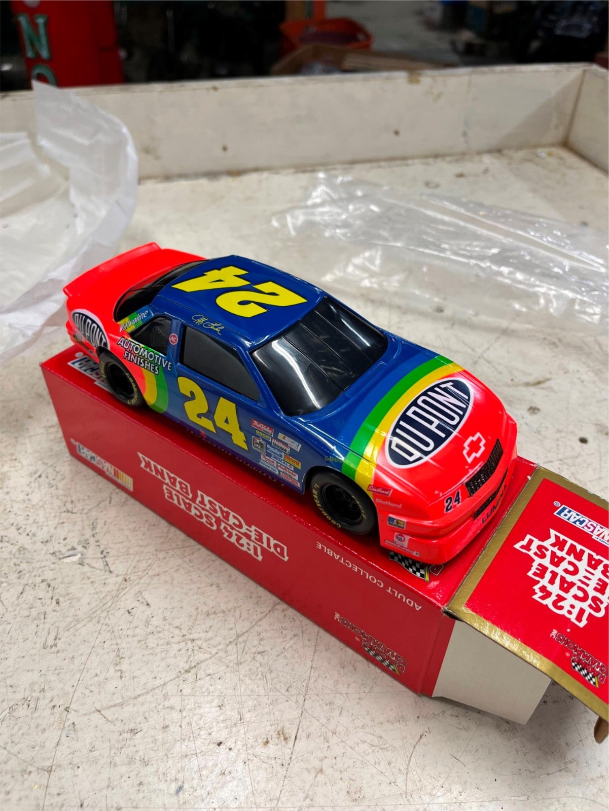 vtg 1992 Racing Champions #24 Jeff Gordon diecast car bank 1:24 scale ...