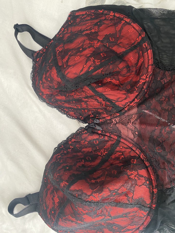 Yours Basque size 46F Red with Black lace all over Padded cups ...