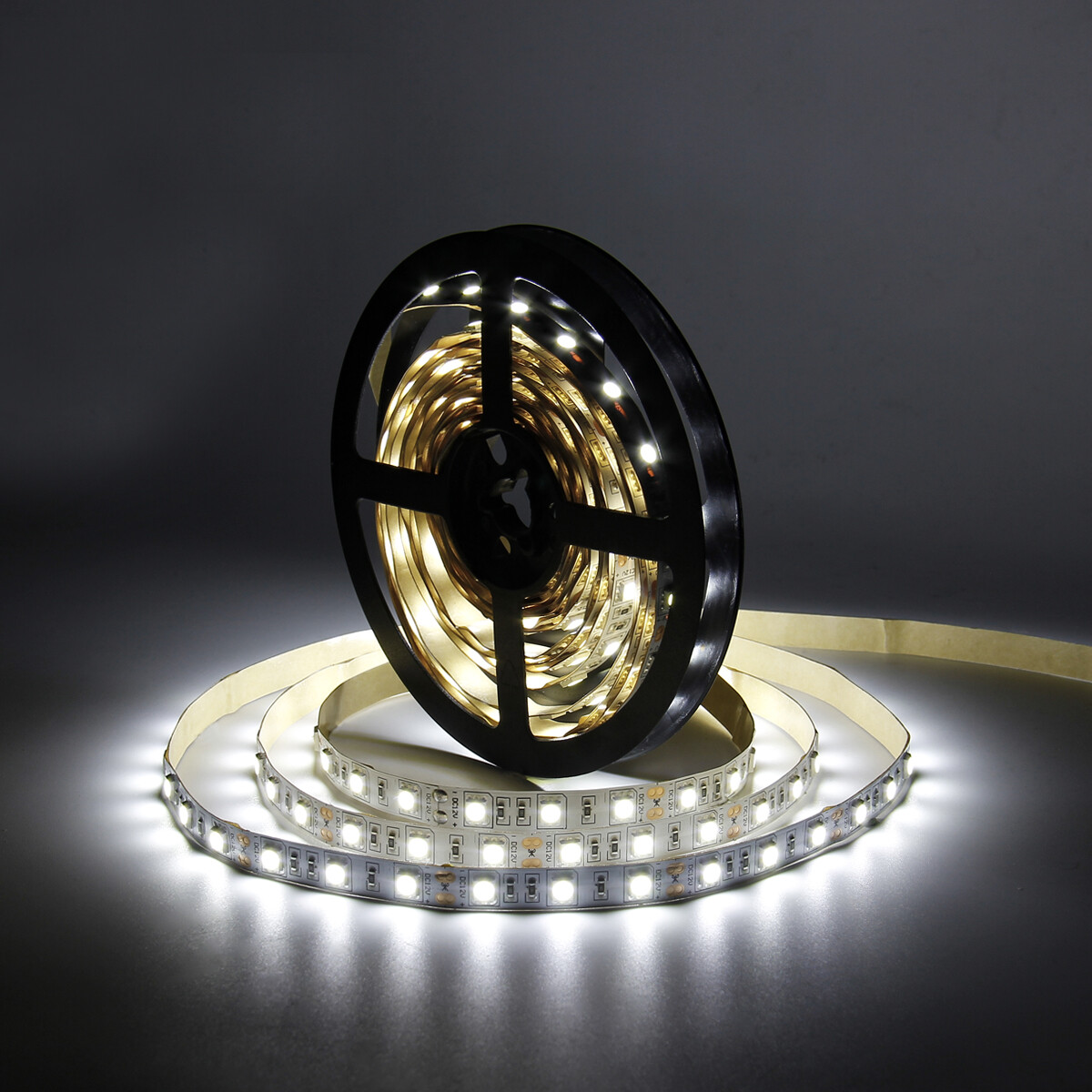 16.4ft LED Strip Light Daylight White Dimmable Flexible 300 LED 6000K ...