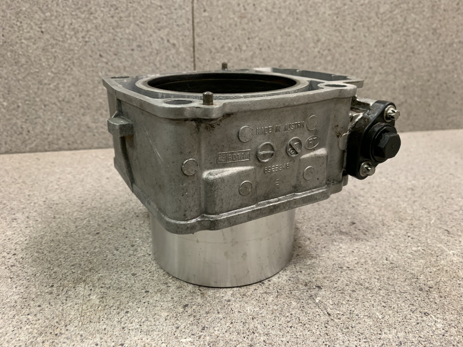 04 Bombardier Quest 650 (Trail Buck) Cylinder Jug Pot - Good! 100mm STD ...