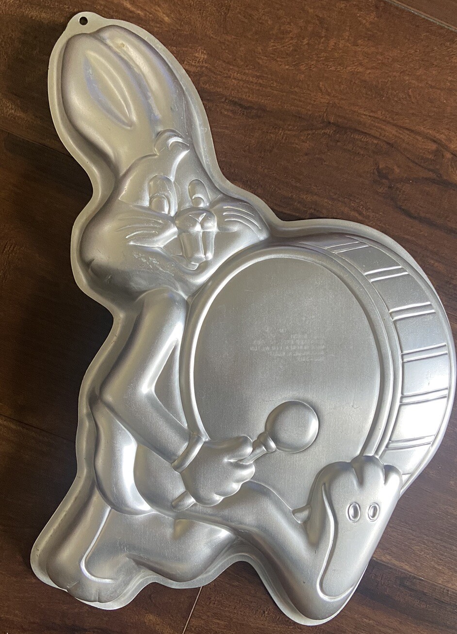 Vintage 1983 Wilton Bugs Bunny & Drum Birthday Cake Pan Looney Tunes ...