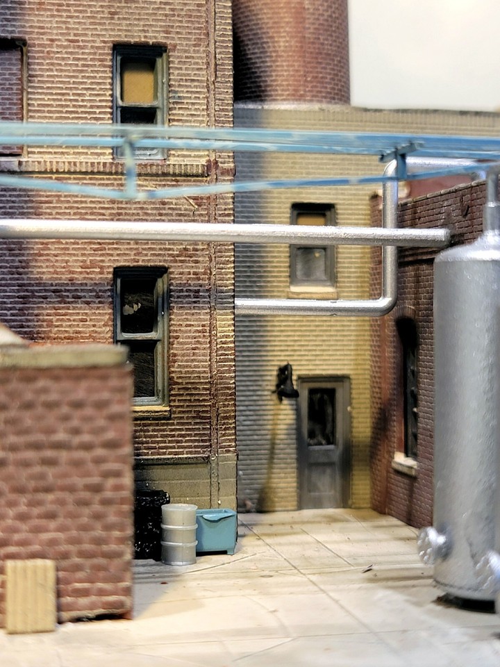 jsky0 - N Scale Custom Built Building Factory Carling Brewery Complex ...