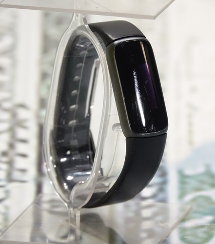 Fitbit Luxe FB422 Smart Watch Fitness Graphite MNFB422 | eBay